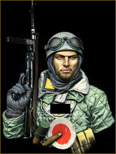Young Miniatures YM1874 German Fallschirmjaeger Eastfront (1943)