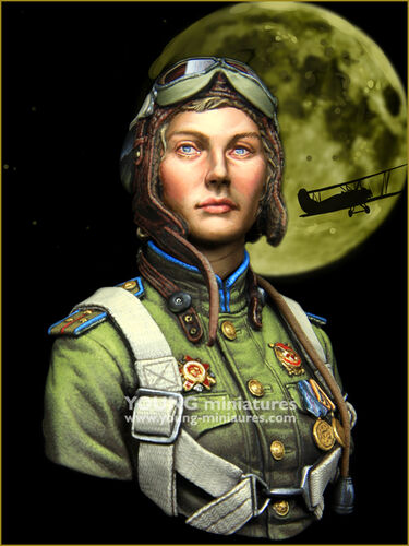 Young Miniatures YM1878 Night Witches - Soviet WWII 588th Night Bomber Regiment