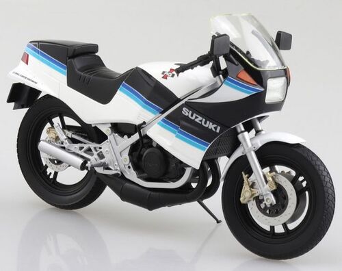 Aoshima 10676 SUZUKI RG250 GAMMA BLUE AND WHITE