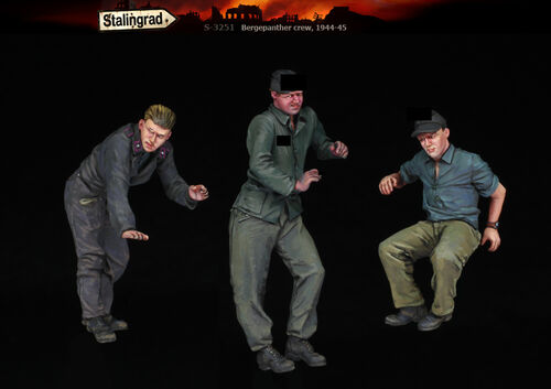 Stalingrad 3251 Bergepanther crew, 1944-45