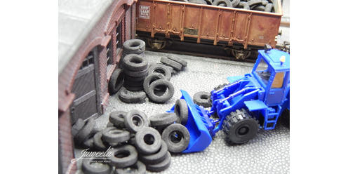 Juweela 28170 Old Tyres Truck (20 g)