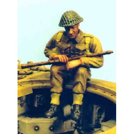 Resicast 355518 British Soldier Seated