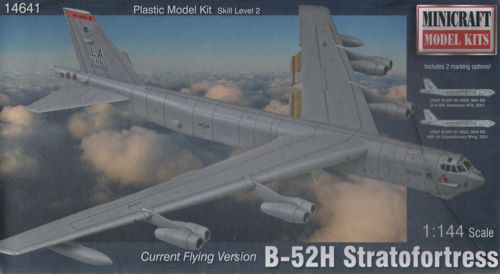 Minicraft 14641 Boeing B-52H Stratofortress in USAF Markings (New Tooling)