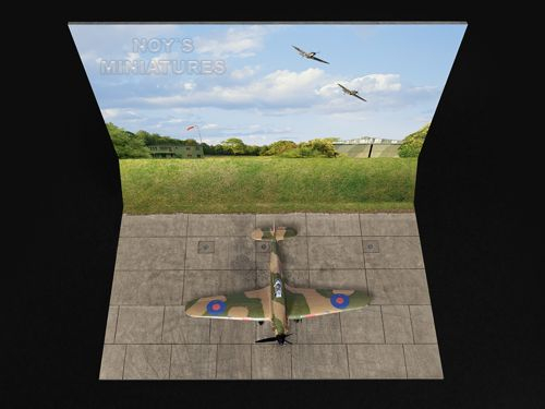 Noy's Miniatures 14419 Battle of Britain Airfield Set Version 2 (Grass Wall) with Bonus 3D Component - Display Base