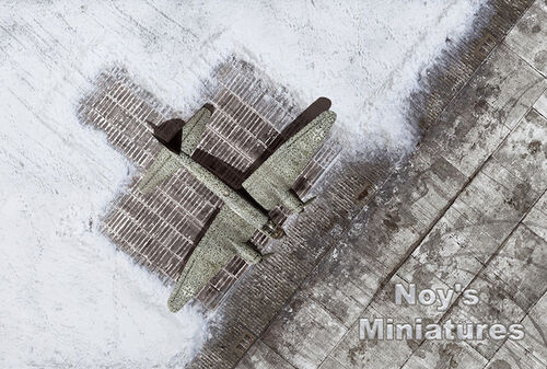 Noy's Miniatures 72025 Winter WWII Luftwaffe Hardstand - Display Base