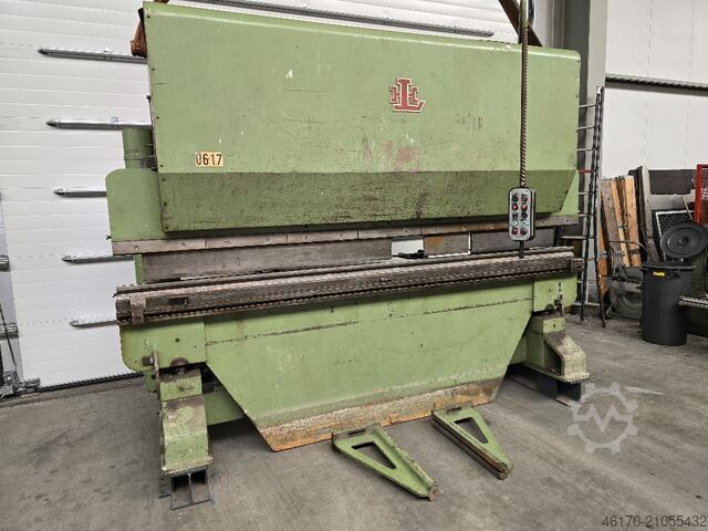 Abkant presa
Lotze PW 120 35