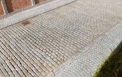 Model scene 46900 Straight Street - Cobblestone N