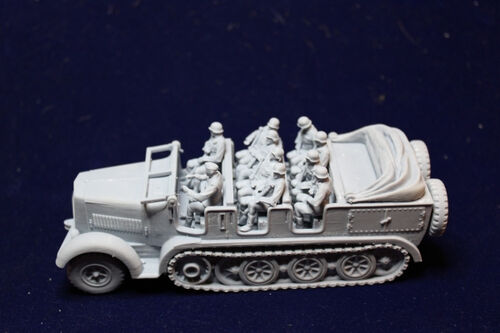 Peddinghaus-Decals 4260R German Sd.Kfz. 7 with 10 man crew - sitting