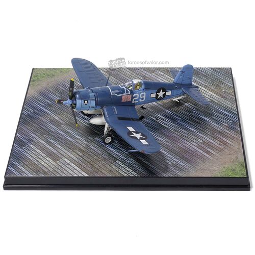 Forces of Valor 812020A USMC F4U-1 Corsair aircraft fighter