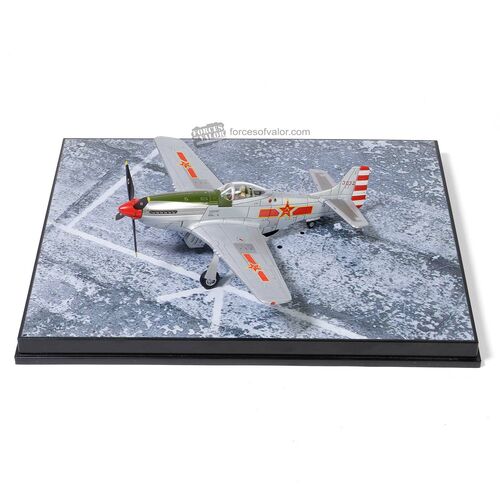 Forces of Valor 812013B PLA P-51D Mustang aircraft fighter