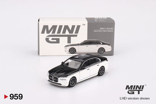 Mini GT 00959-L BMW i7 xDrive60 Alpine White / Black Sapphire (Left-Hand Boxed)