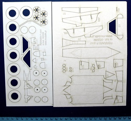 Modelik _AKC_0829W Dodatki do Modelik 29/08 FERRARI
