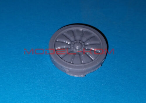 Model-Kom 1-2024-AKC04 2K12 KUB - Carrier Resin Wheels