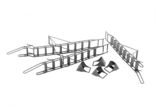LP Models LP72037 Su-27UB ladder (early) + chocks + service ladd.