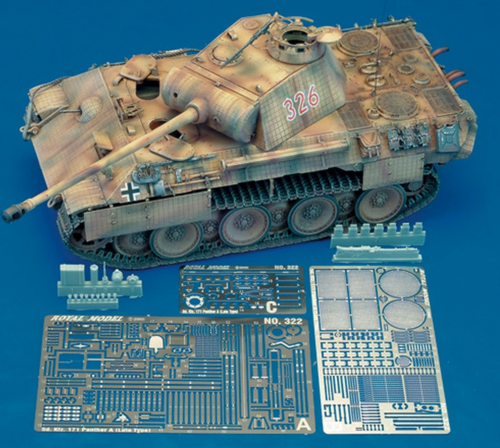 Royal Model di R. Reale 322 Panther A Late Type