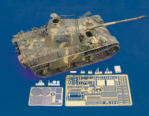 Royal Model di R. Reale 029 Panther G