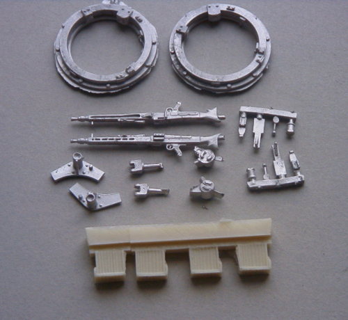 MR Modellbau 35257 Machine gun mount MAN 5, 7, 10t gl. incl. 2 sets