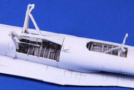 CMK K7471 F-16MLU Wheel Bays (for Revell kit)