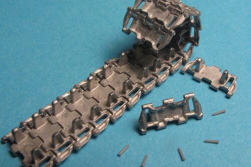 MASTERCLUB MTL-35047 Tracks and Drive Sprockets for PT-76, BTR-50, ASU-85