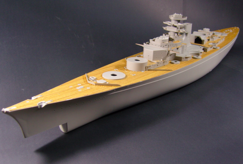 Artwox AW30003 German Bismarck Battleship