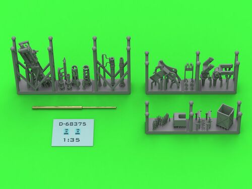 Master GM-35-069 Browning M2HB .50 cal (12,7mm) - on tank mount - early WWII version (D69820 cradle with small 50 round ammo can D68375)
