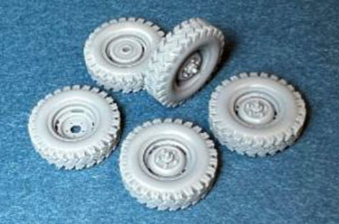 Minor 358032 Land Rover 7,50 Deestone Wheels (For Italeri/Revell)