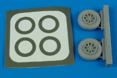 Aires 7208 TBM Avenger wheel & paint masks Hasegawa