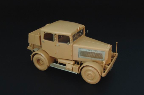 Hauler X48386 Hanomag SS100