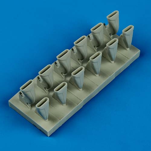 Quickboost 32143 Spitfire Mk. VIII Exhaust - Fishtail Tamiya