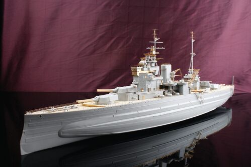 MK1 Design D35026 HMS Queen Elizabeth - Wooden Deck and PE Detail-Up Set (designed to be used with Trumpeter kits)