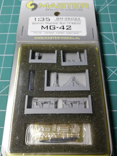 Master GM-35-024 MG-42 - German Machine Gun (7.92mm) - complete gun incl. brass, resin and PE parts (1pc)