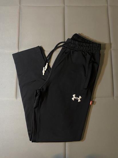 Original Under Armour trenerka