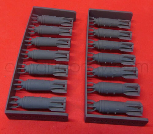 OKB Grigorov AWE144004 Soviet High-Explosive Bomb FAB-300 M-54 (14pcs)