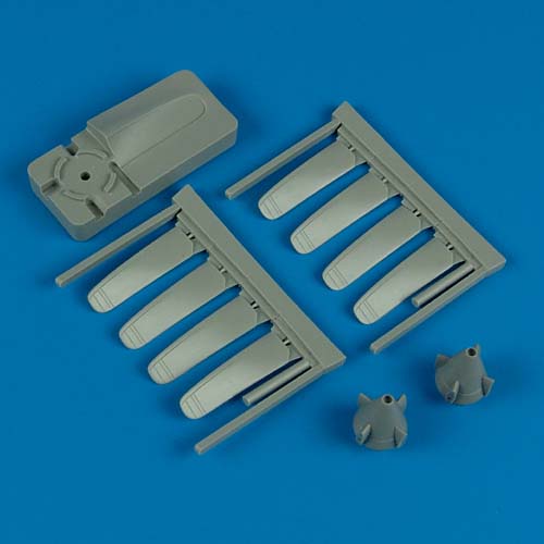 DISCONTINUED Quickboost 72273 E-2C Hawkeye Propellers W/Tool Hasegawa