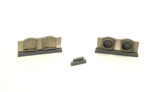 CMK K7389 P-40Undercarriage Set (contains wheel well structure and canvas covers) for Special Hobby