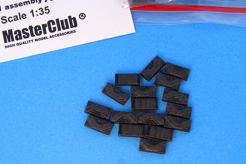MASTERCLUB MTL-35322 Worn rubber pads T48 type for M4 Sherman