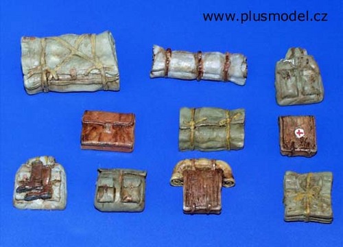 Plus Model 043 German rucksacks and bags