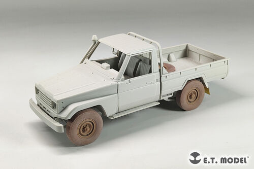 ET Model P35-162 Pick Up Truck (Toyota Hilux) - Sagged Wheels Type 1 (for Meng Kit / 3D-Printed)