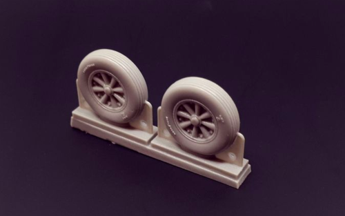 Brengun L48118 F4U Corsair Late Ribbed Thread (late '50s) Wheels set