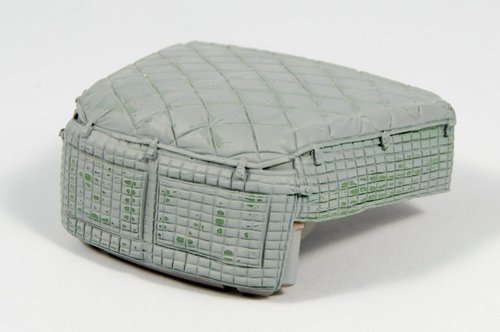 PanzerArt RE35-357 ZIL-131 engine deck with canvas cover