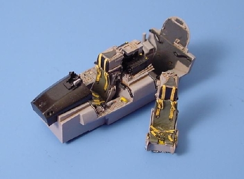 Aires 7059 Panavia TORNADO IDS cockpit set Revell