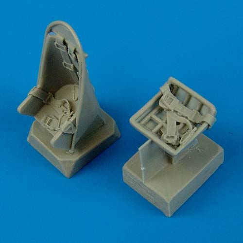 Quickboost 48499 Ju 87B Stuka Seat with Safety Belts Hasegawa