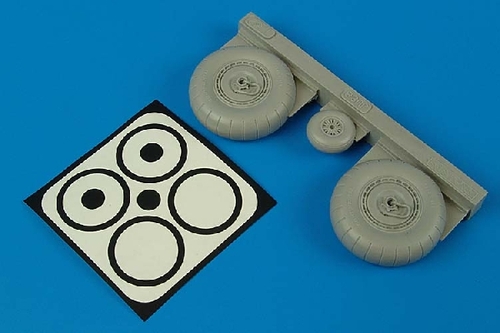 Aires 2086 Junkers Ju 88A-1 wheels & paint masks Revell