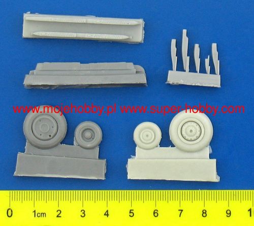 KARAYA U4810 Su-17/22 exterior set - wheels, air scoops, flares/chaff (resin)