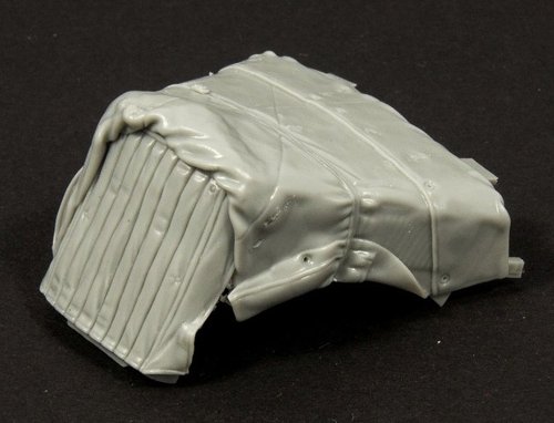 PanzerArt RE35-331 Opel Blitz engine deck with canvas cover (TAMIYA Kit)