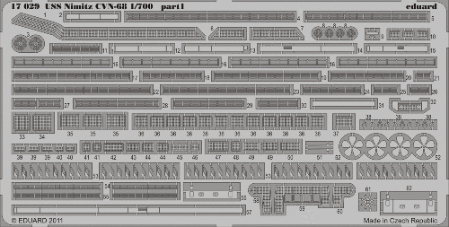 Eduard 17029 USS Nimitz CVN-68 Trumpeter