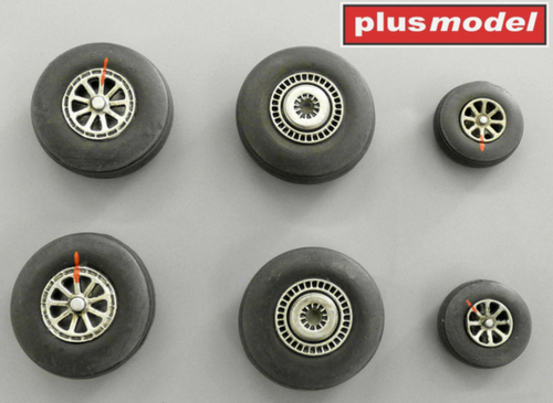 Plus Model AL7024 Wheels for C-121 Constelation
