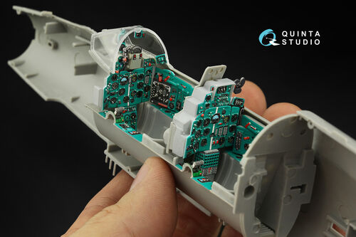 Quinta Studio QDS32121 MiG-21 UM - 3D-Printed & Coloured Interior Small Version (for Trumpeter kits)