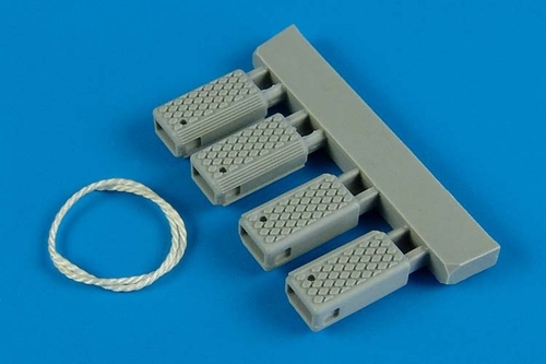 Wheelliant 132007 US. Navy polyurethane wheel chock with nylon thread - early