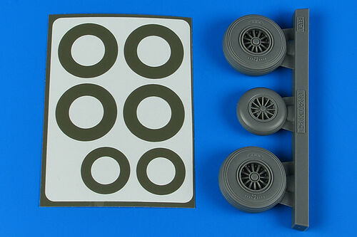 Aires 4867 B-26K Invader wheels & paint masks late Plastic bag ICM